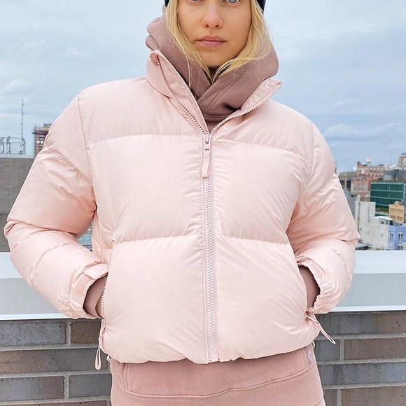 Aritzia | Jackets & Coats | Aritzia Tna Mega Puff Crop Short Puffer ...